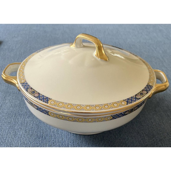 Z.S.& Co ( Zeh Scherzer ) | Dining | Zeh Scherzer Bavaria Round Covered ...